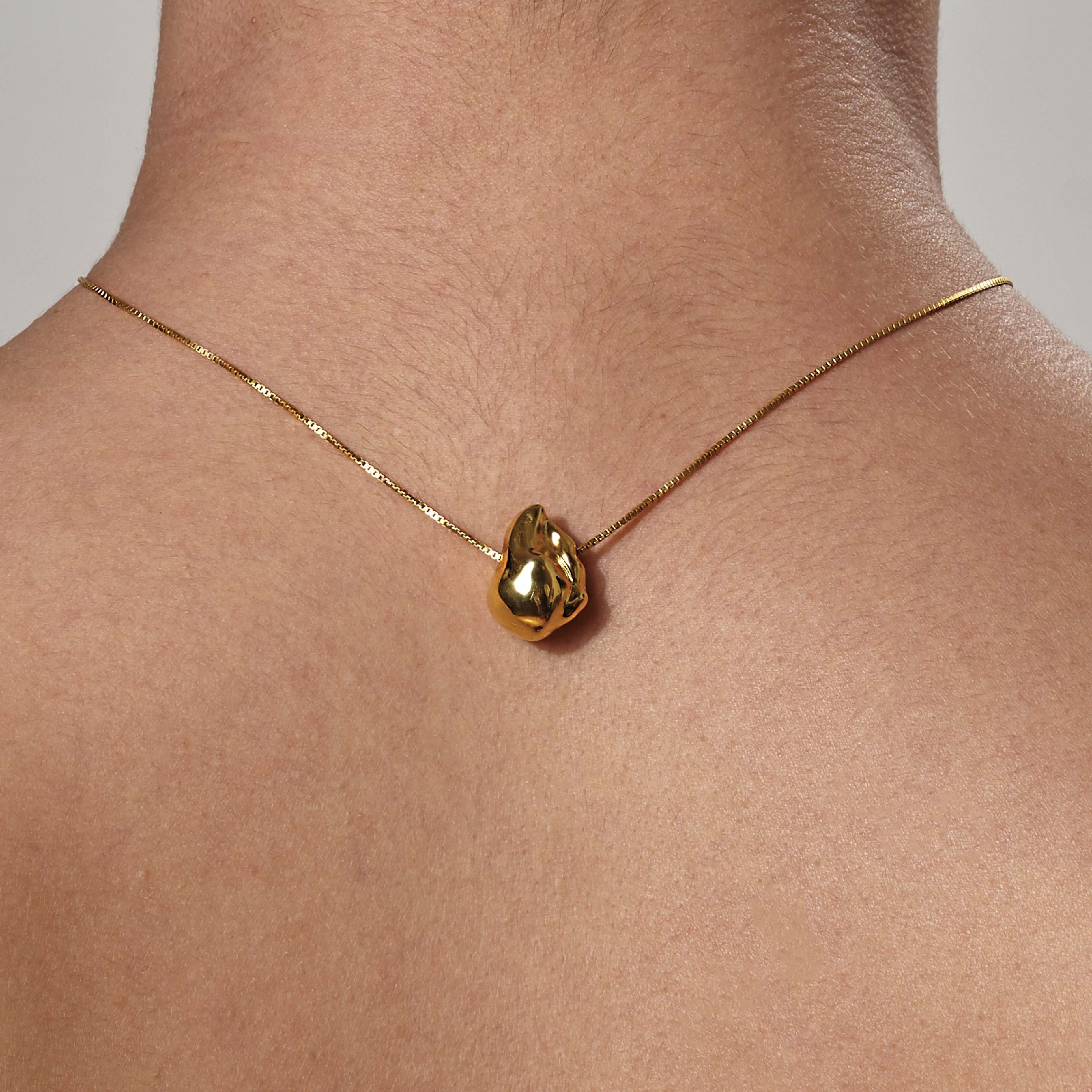 Replicant Heart, Gold Filled Chain. – Sentient Jewelry